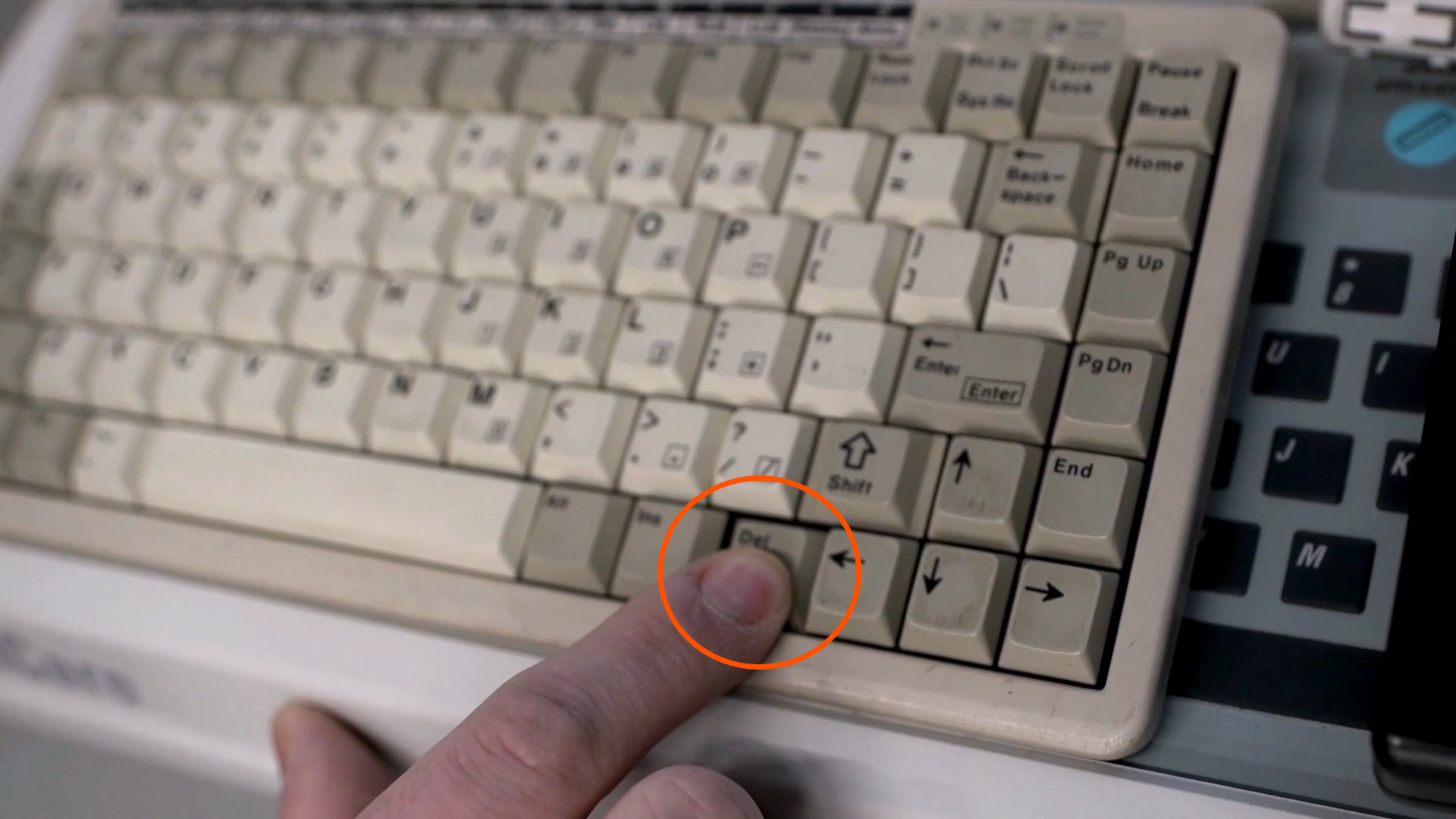Screen Won't Boot Past 5 Arrows? Try This! | Block Imaging